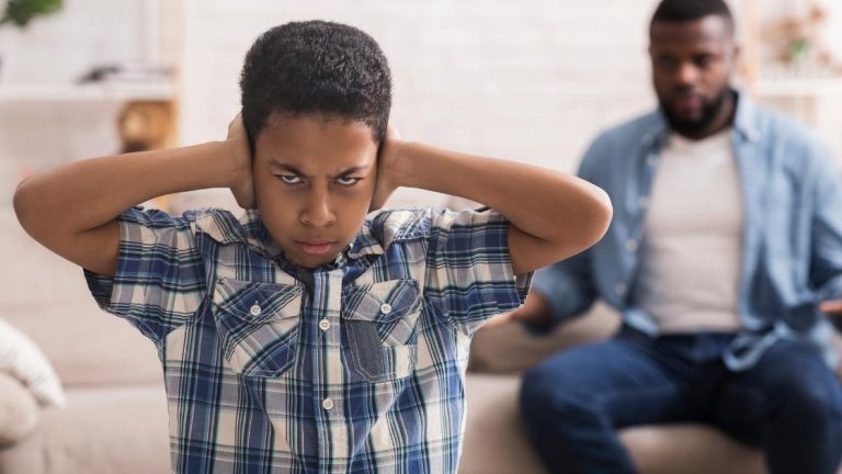 Father-Teen Son Conflicts: Causes, Warning Signs & Solutions